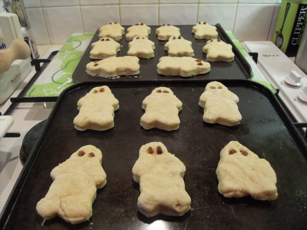 Spooky Yogurt Scrolls - part scone, part roll! | Fab Food 4 All