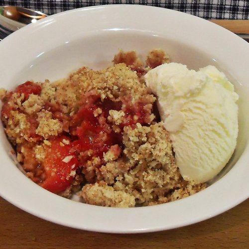 Plum Crumble - traditional British pudding! Fab Food 4 All
