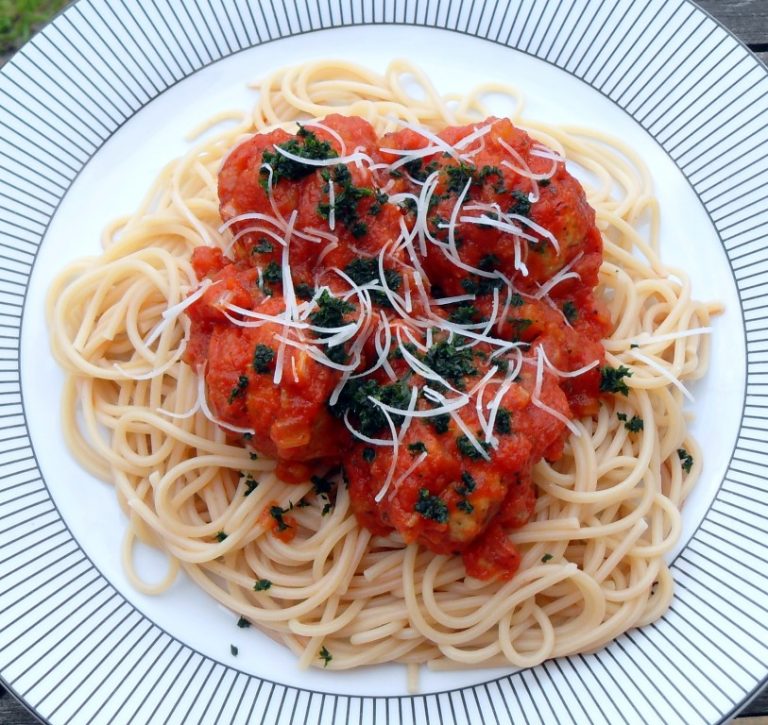 Turkey & Chorizo Meatballs - fabulously tasty! Fab Food 4 All
