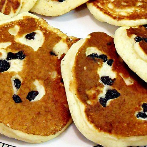 Lemon & Raisin Scotch Pancakes - light & fluffy! Fab Food 4 All