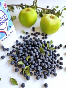 Sloe & Apple Jam + video tutorial & pitting hacks! | Fab Food 4 All